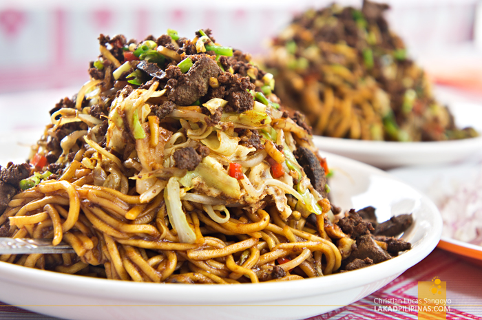 METRO MANILA | Cagayan’s Best Pancit Batil Patong in Bustillos - Lakad ...