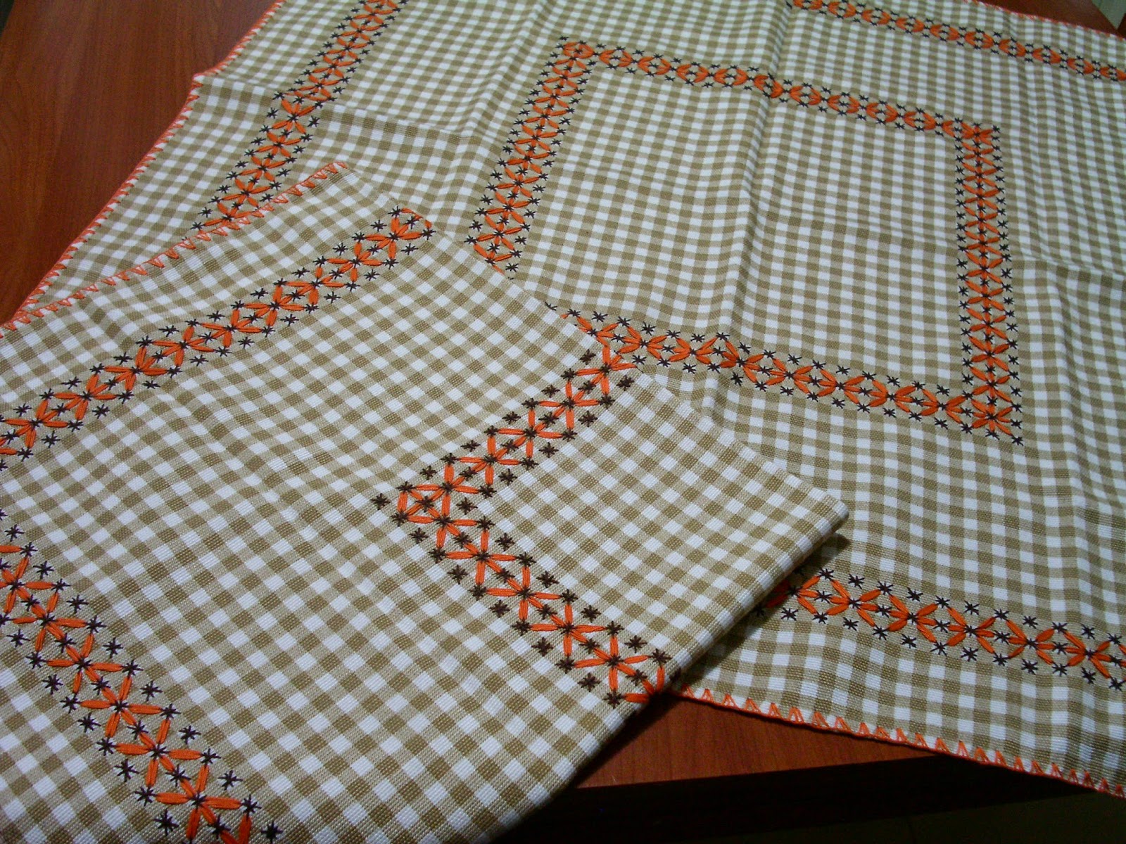 1000+ images about Chicken scratch embroidery on Pinterest | Chicken ...