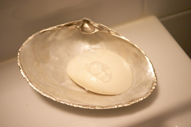 DIY: Shell soap dish - SUGAR LANE