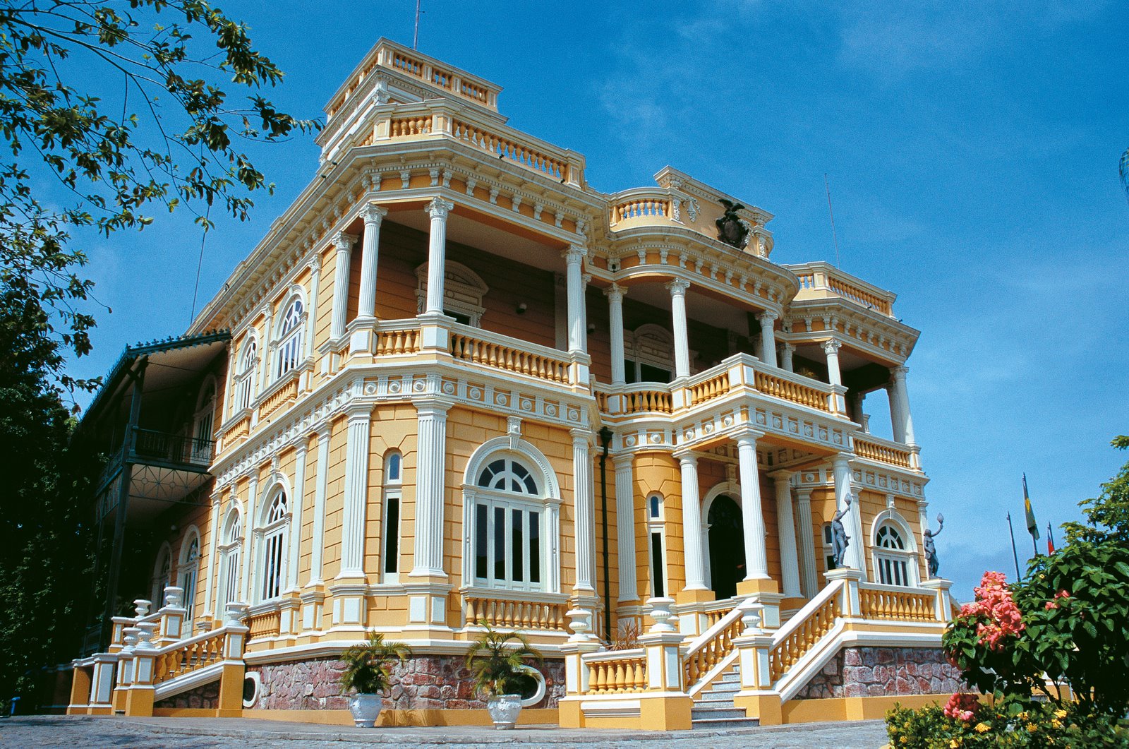 O El Dorado é aqui: Palácio Rio Negro, Manaus