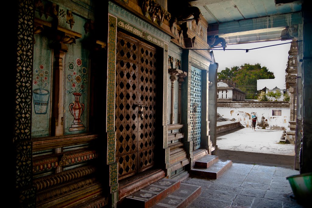 Tamilnadu Tourism: Pavala Vanna Perumal Temple, Kanchipuram