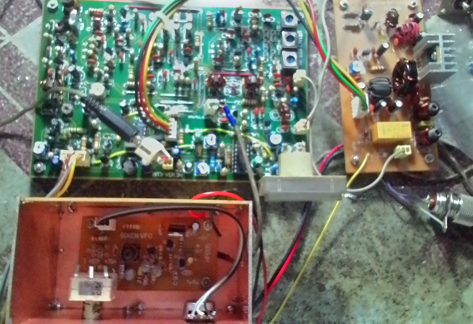 MEMBUAT BITX 3H SSB TRANSCEIVER ~ YC3LVX
