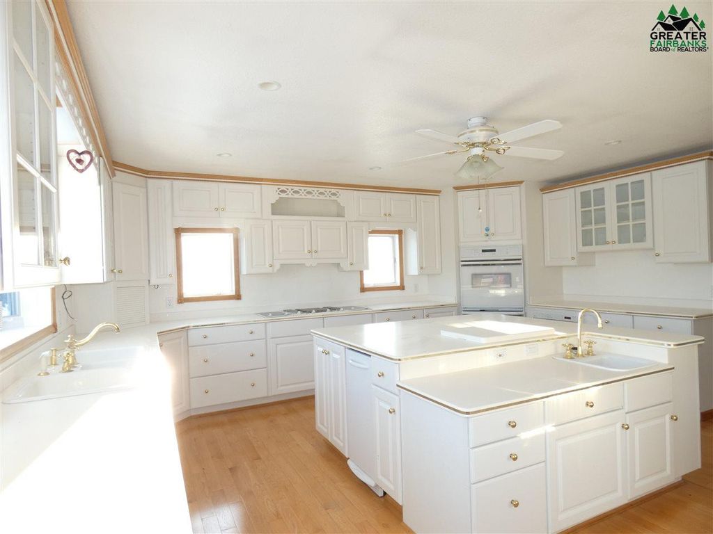 Willow Avenue, Tok, Alaska