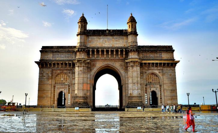World tour : The Gateway of India