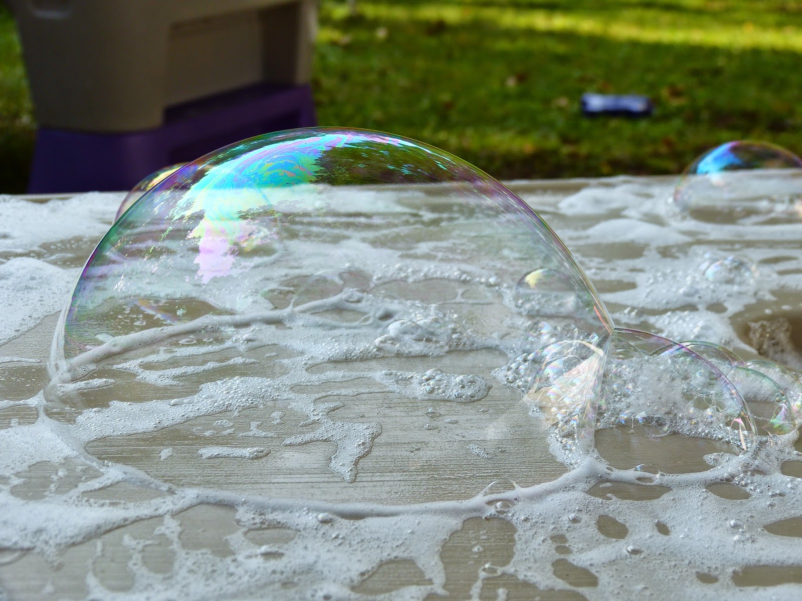 Paula's Primary Classroom: Accidental Bubble Science