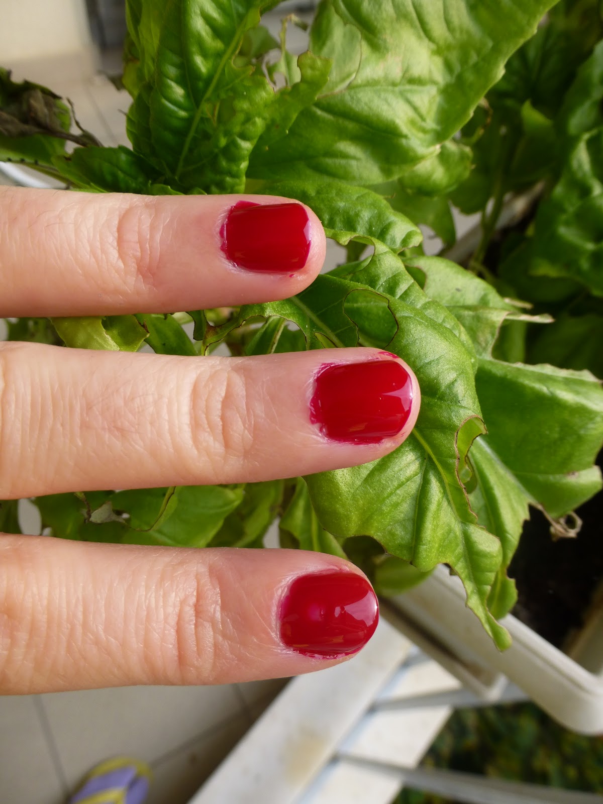 Jojo's Nail Musings and More: Comparison of Essie Macks, Up's, and ...