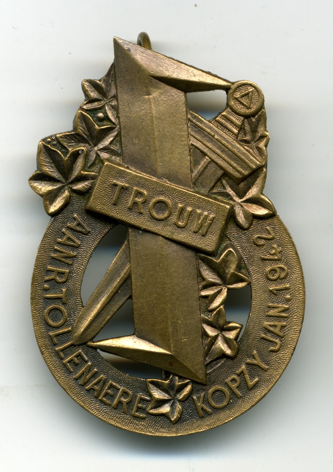 Ailsby Collection: Tollenaere Commemorative Badge
