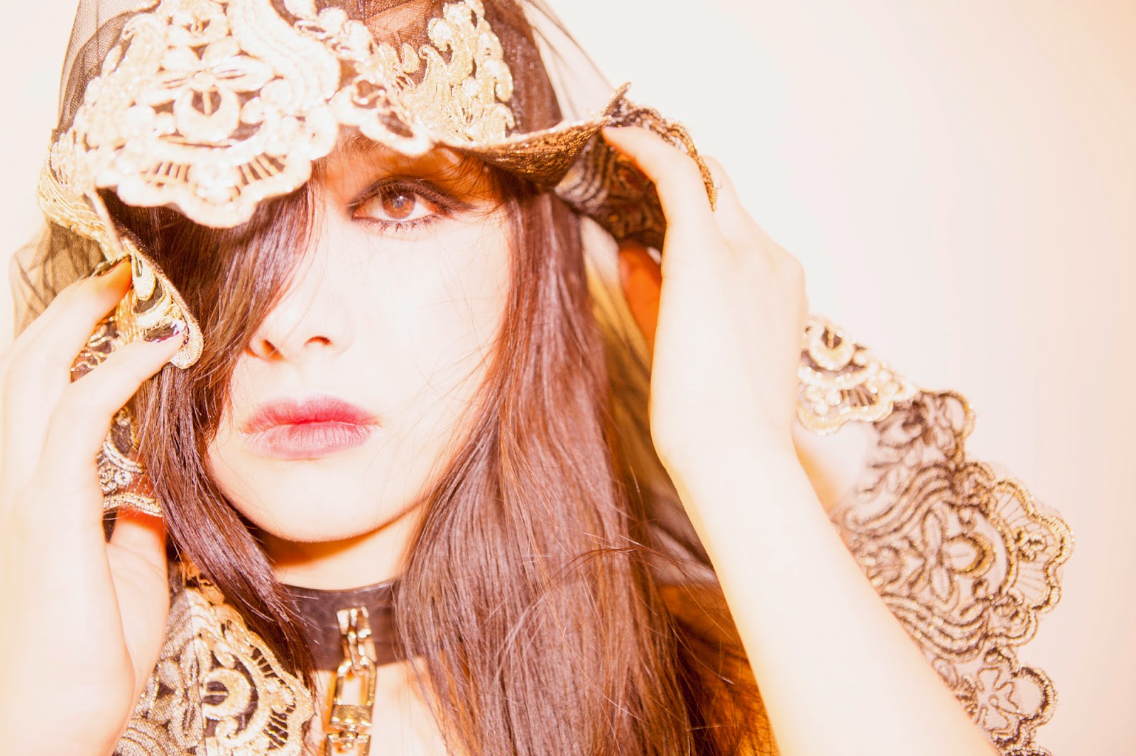 Check out Victoria's teaser for f(x)'s 'Red Light' album - Wonderful ...