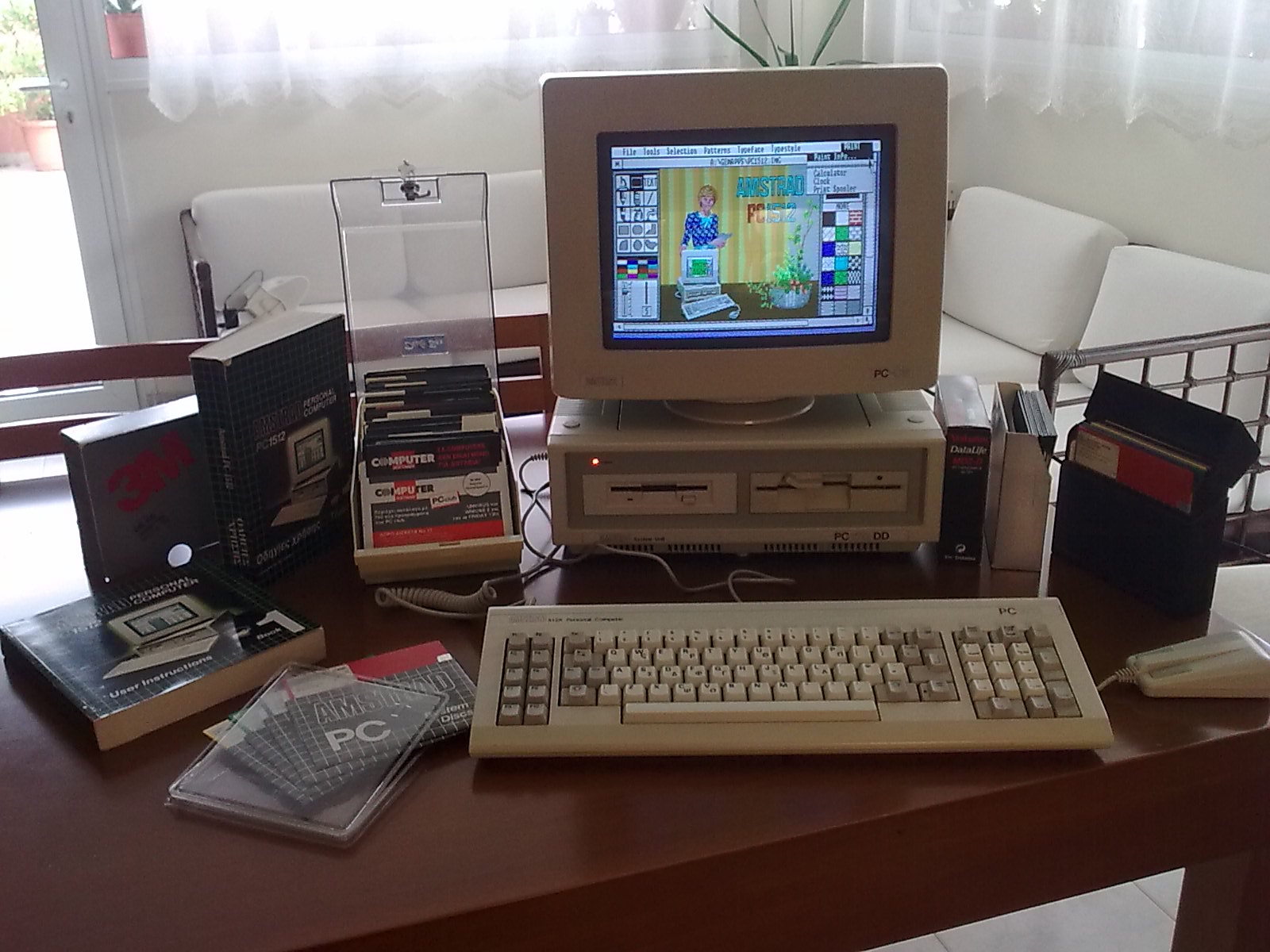 80s bits: AMSTRAD PC 1512 CM (Colour Monitor)