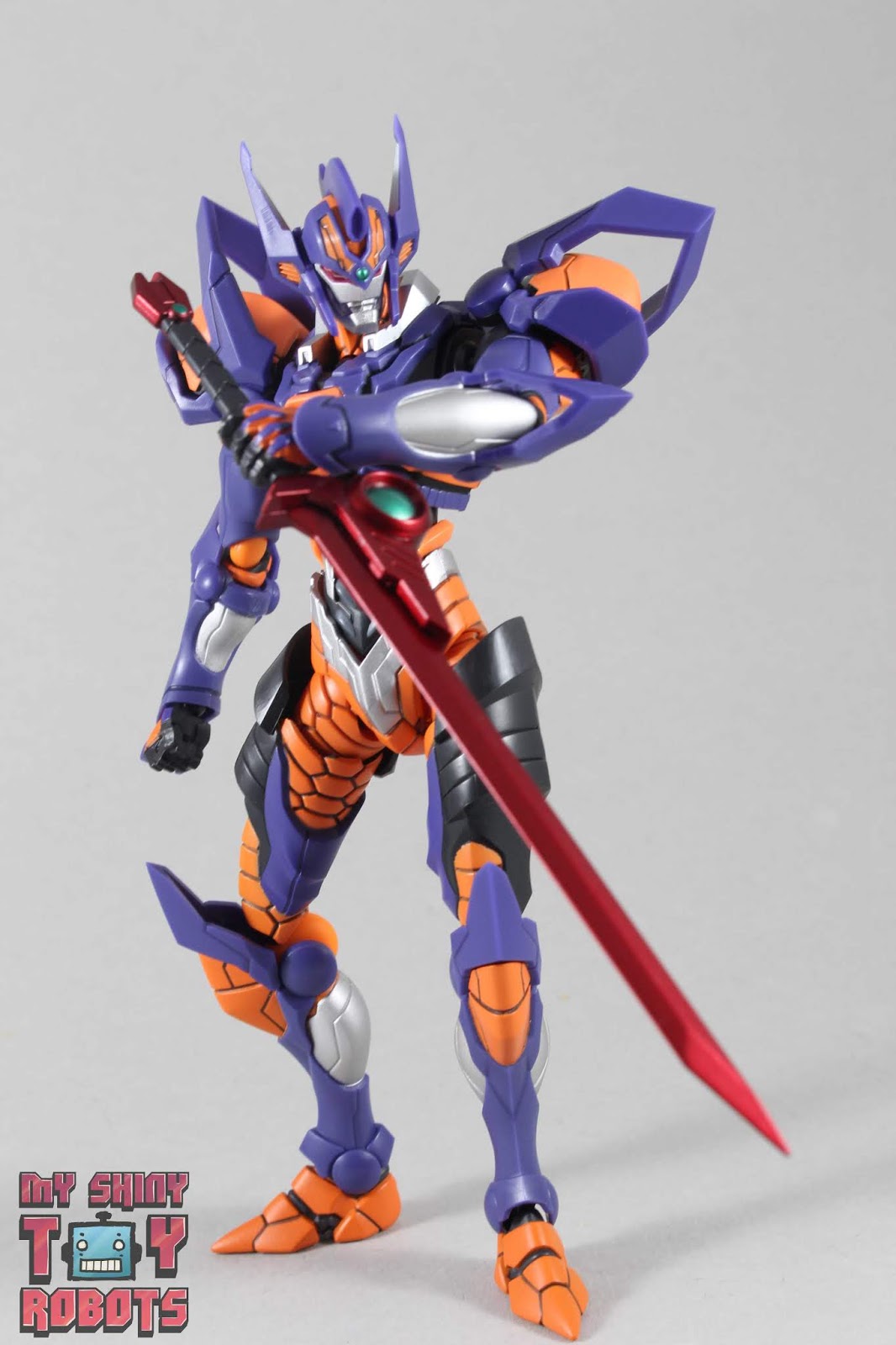 My Shiny Toy Robots: Toybox REVIEW: Figma Gridknight