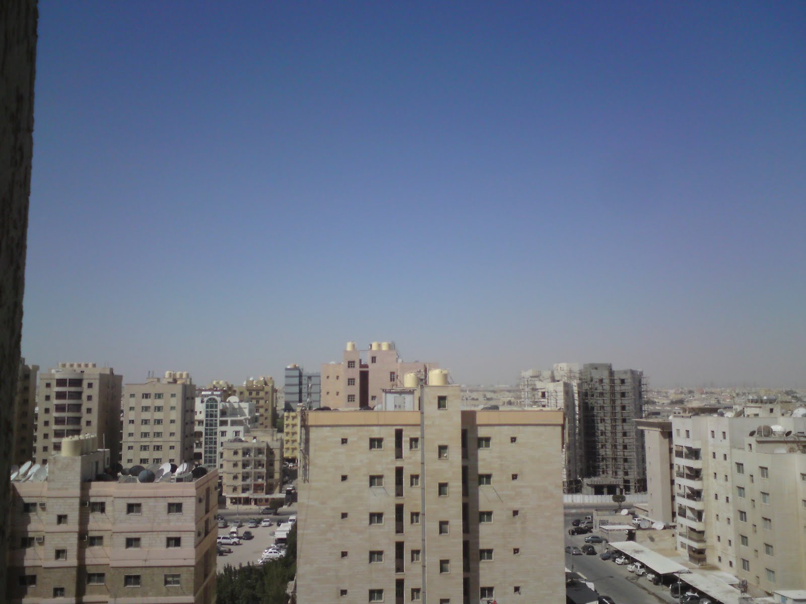 Life in Kuwait Blog: Covered in Dust- Kuwait Sand Storm- Where were You?