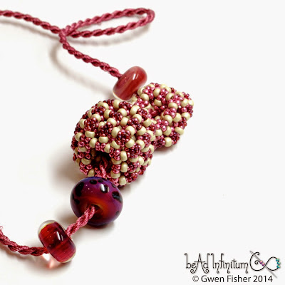 gwenbeads: More on Puff Beads, a design for the beaded bead connoiser ...