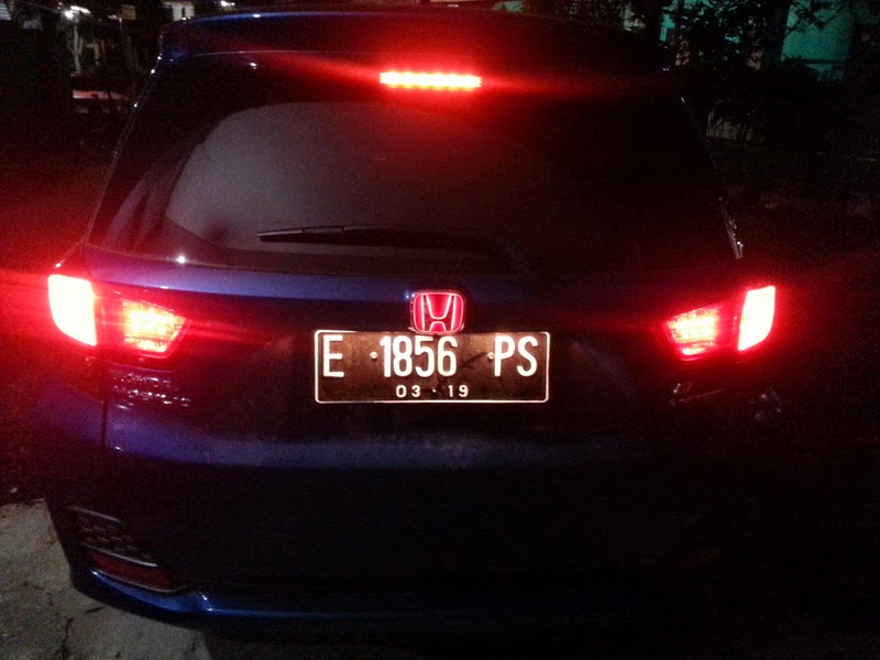 Mengenal Lampu-Lampu Belakang Mobil - lks otomotif