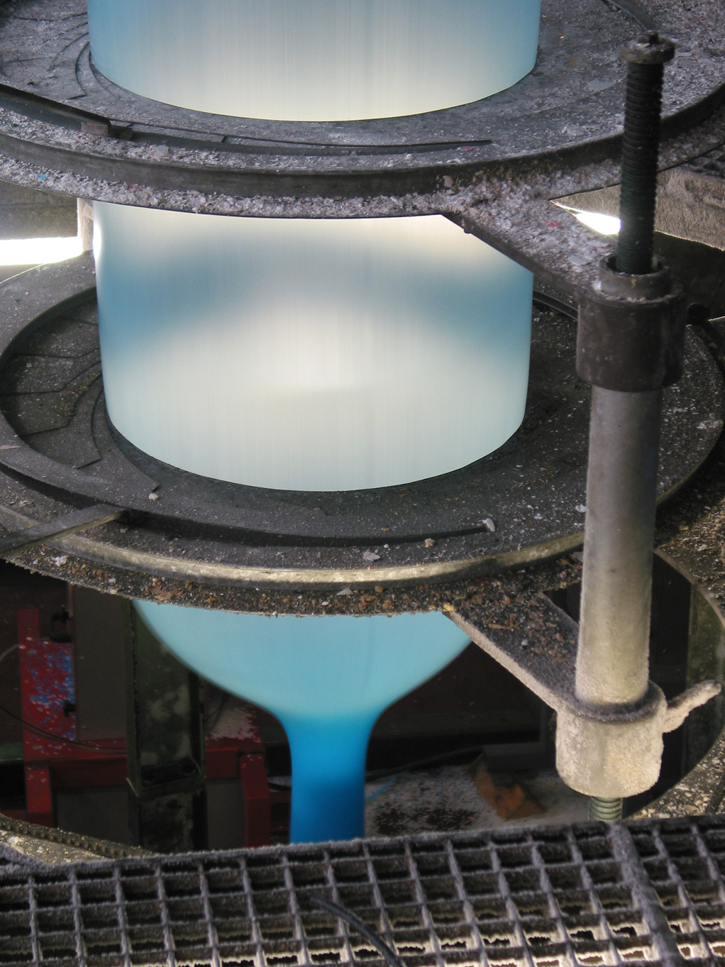 Plastics extrusion: Blown film extrusion