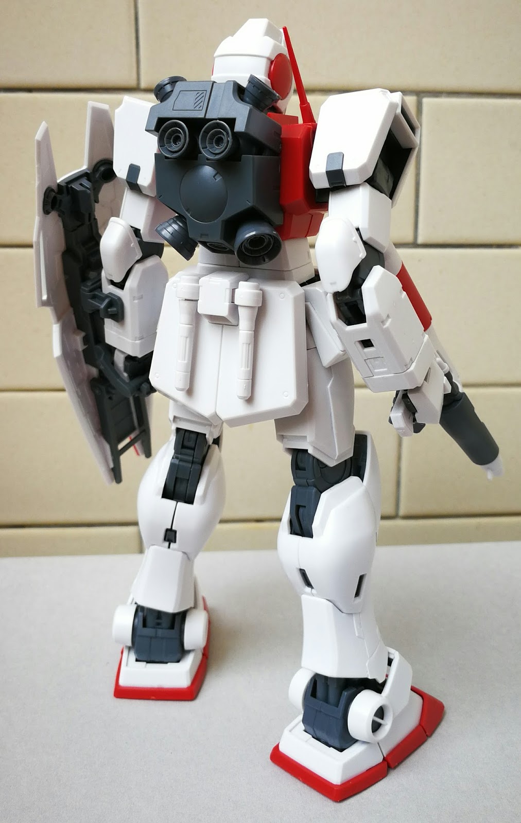 Gunplanerd: [Kit Insight] Premium Bandai MG 1/100 RGM-79GS GM Command ...