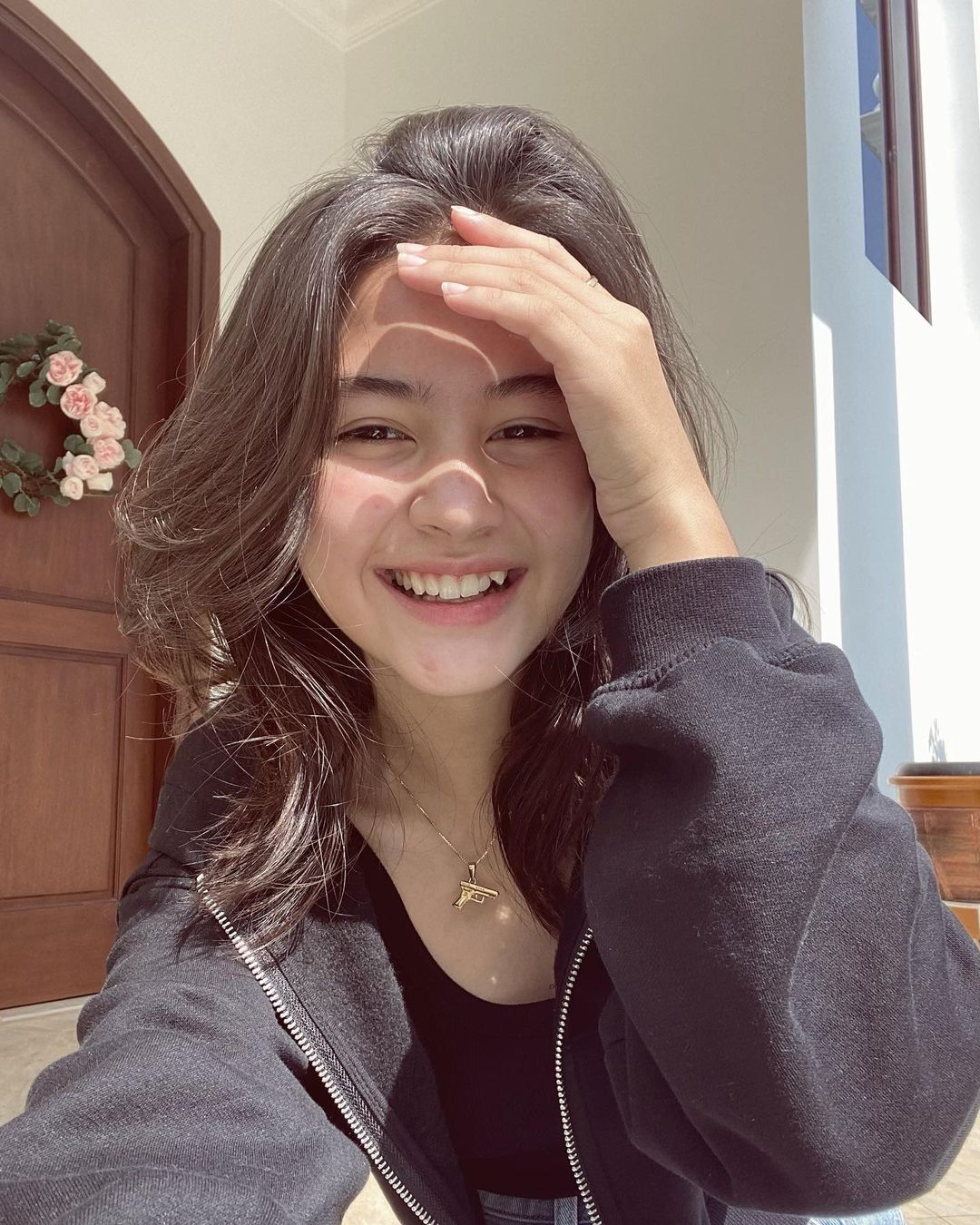 √ Biodata Sandrinna Michelle, Biografi, Profil Lengkap, Umur, Foto dan ...