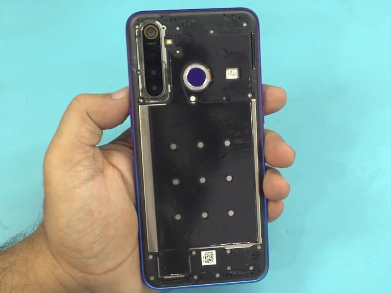 Cara Membuka Casing Belakang dan Mengganti Baterai Ponsel Realme 5 Pro ...