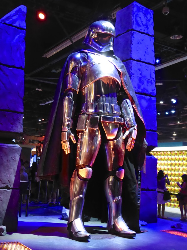 Hollywood Movie Costumes and Props: Captain Phasma costume from Star ...