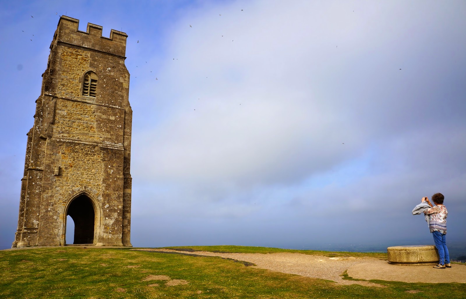 The Solitary Walker: Glastonbury Tor And The Isle Of Avalon