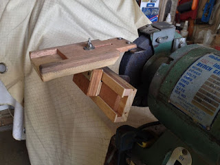 Ah! E se falando em madeira...: WoodCentral: Lee Valley “Little Victor ...