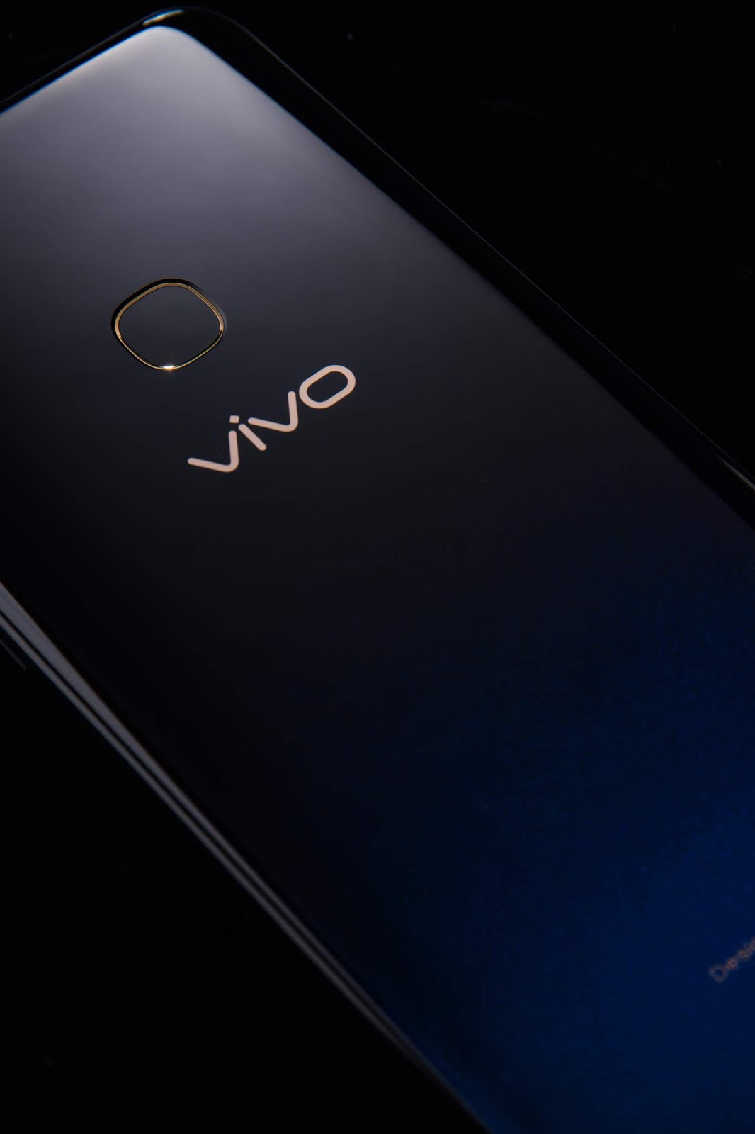 Vivo surprises all with the launch of V11i | AumanTalks