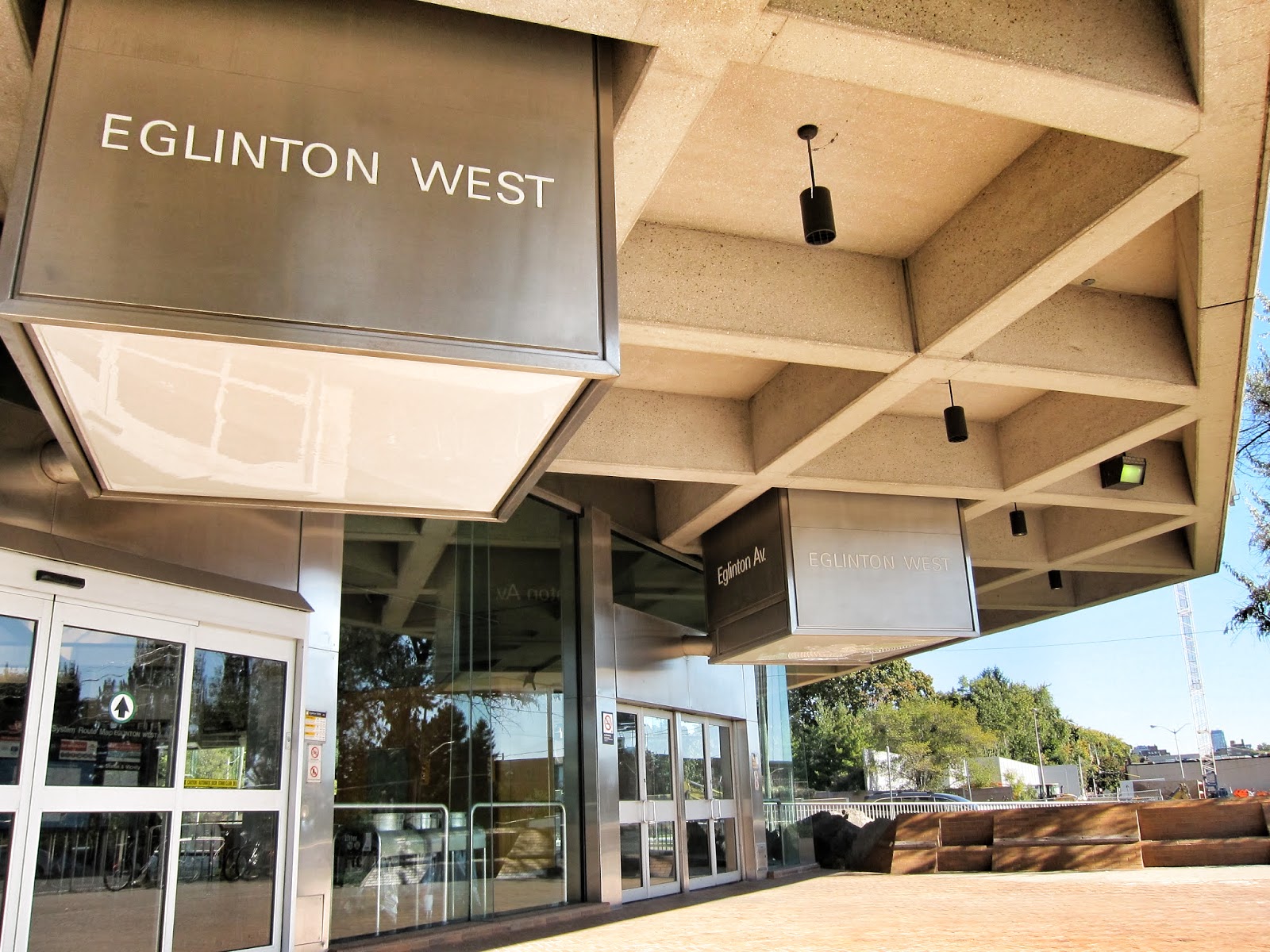 Station Fixation: Eglinton West (Cedarvale)