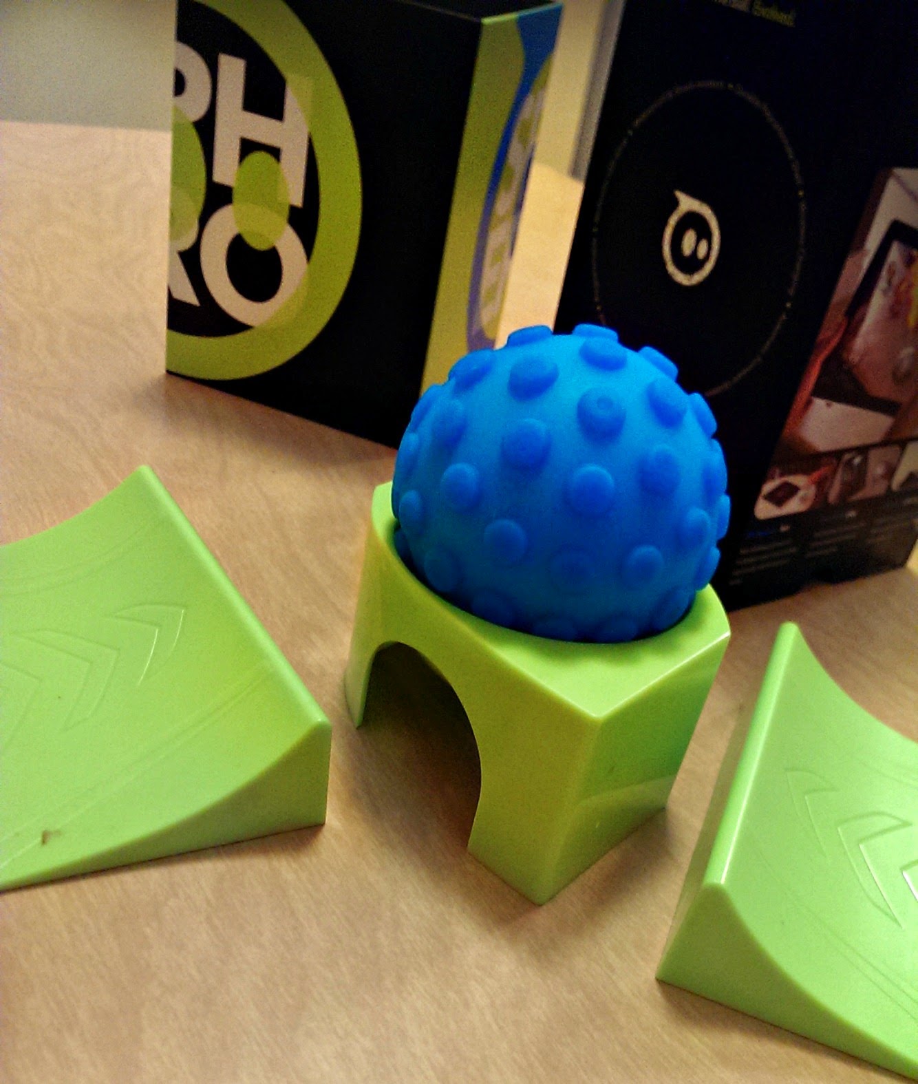 Bonggamom Finds: Sphero: the classic ball, evolved
