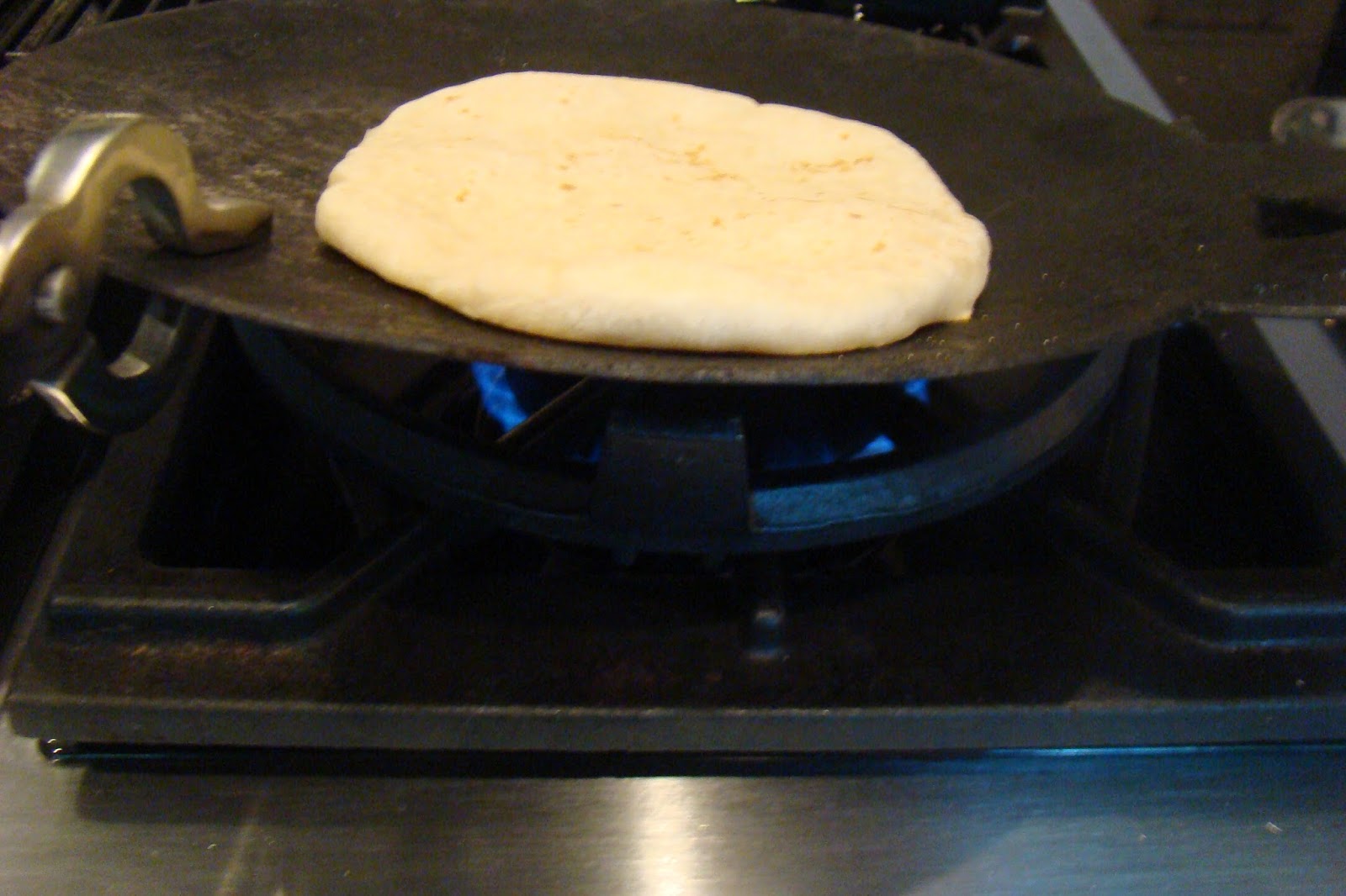 My Favorite Recipes Collection: Homemade Eggless Naan On the Stove with ...