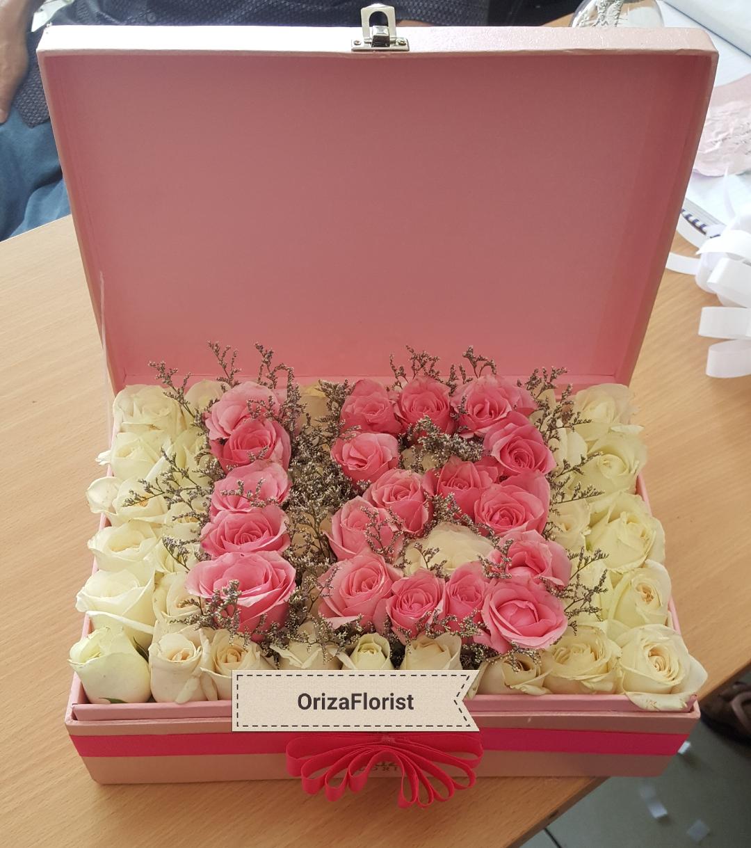 Flowerbox Mawar Pink dan Putih | ORIZA FLORIST