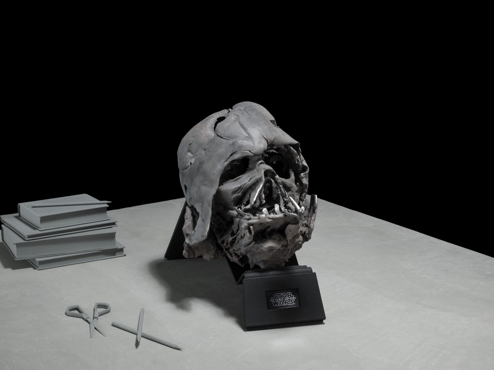 Sasaki Time: Star Wars Launches Most Authentic Line of Prop Replicas ...