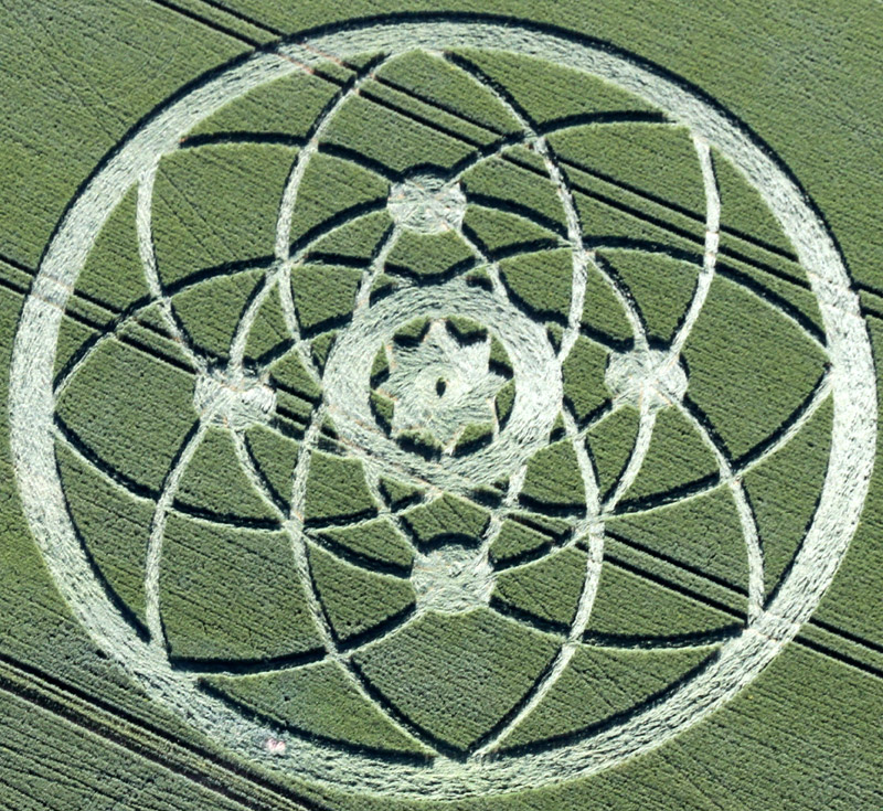 DEL CIELO A LA TIERRA / CHILE: NUEVOS AGROGRAMAS EN INGLATERRA.