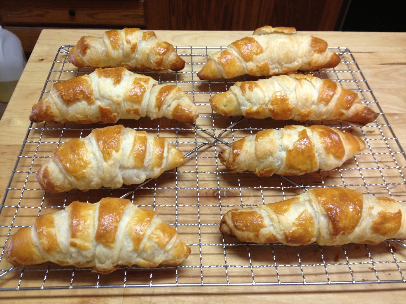 Tracy Cooks in Austin: Croissant method slideshow...