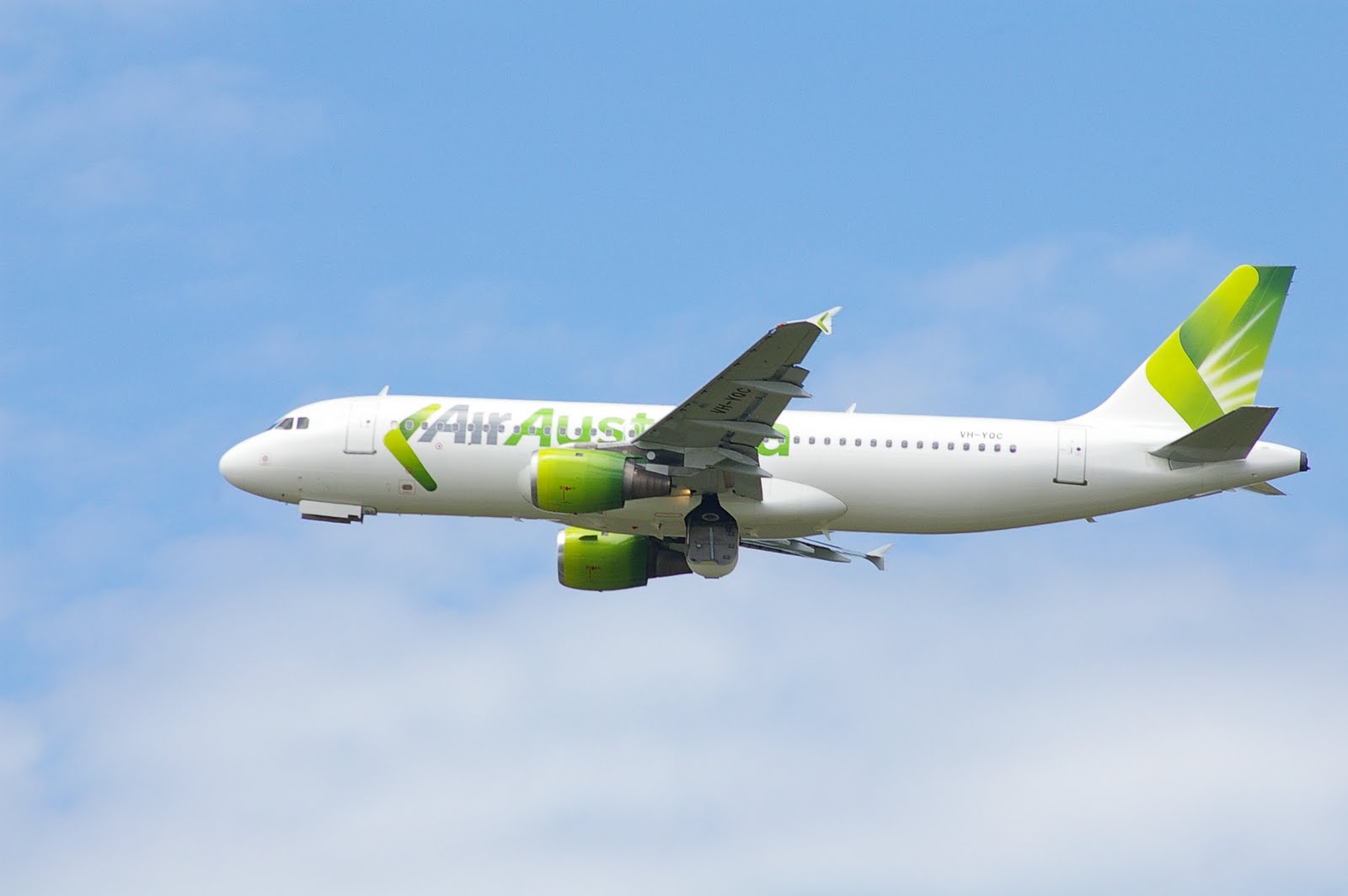 South East QLD Aviation News.: Air Australia VH-YQC first flight ex BNE ...