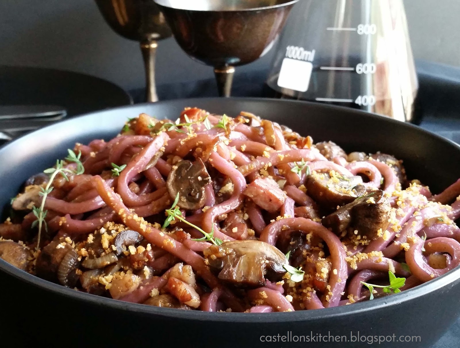 Castellon's Kitchen: Night Crawlers con Funghi