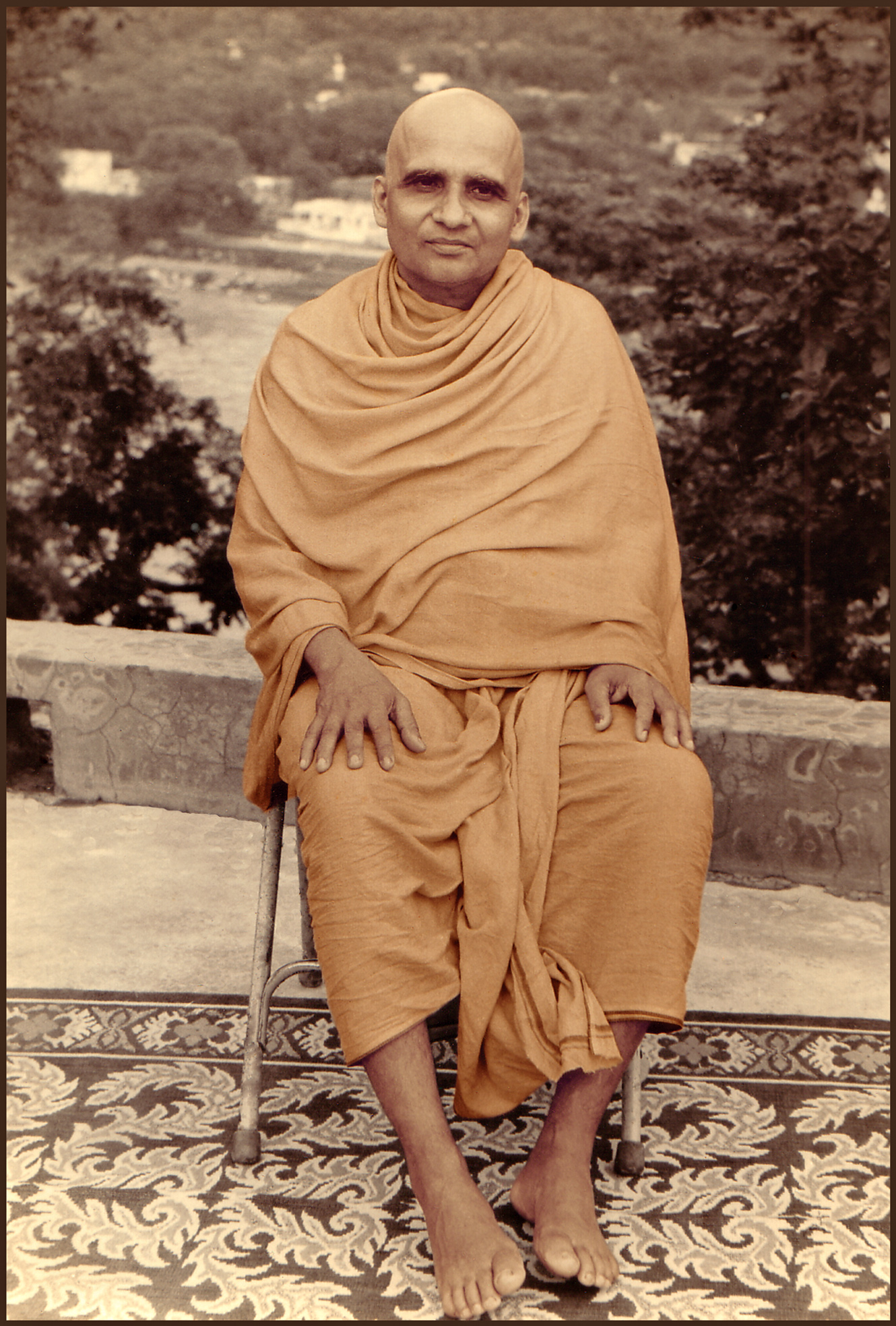 Isavasya Upanishad for Beginners : 9. Swami Gurubhaktananda (Chinmaya ...