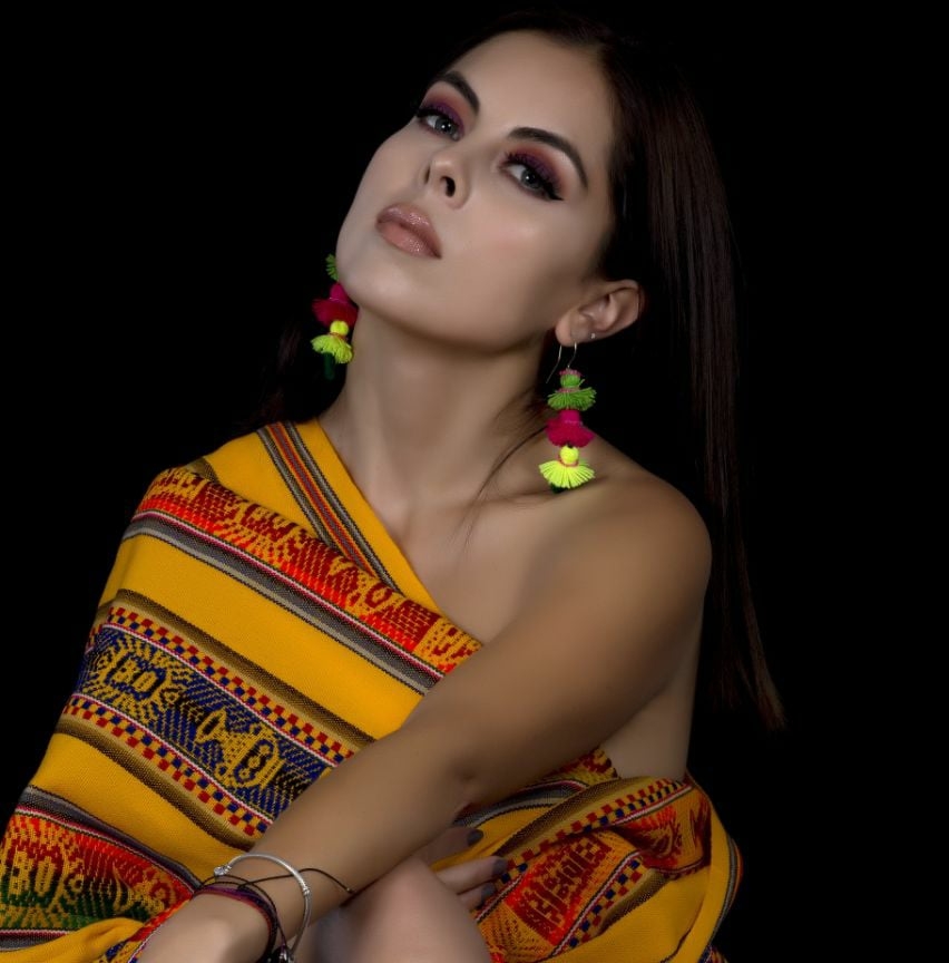 Alejandra Quiroga Conductora de Tv Univalle | Conductoras de la television Boliviana