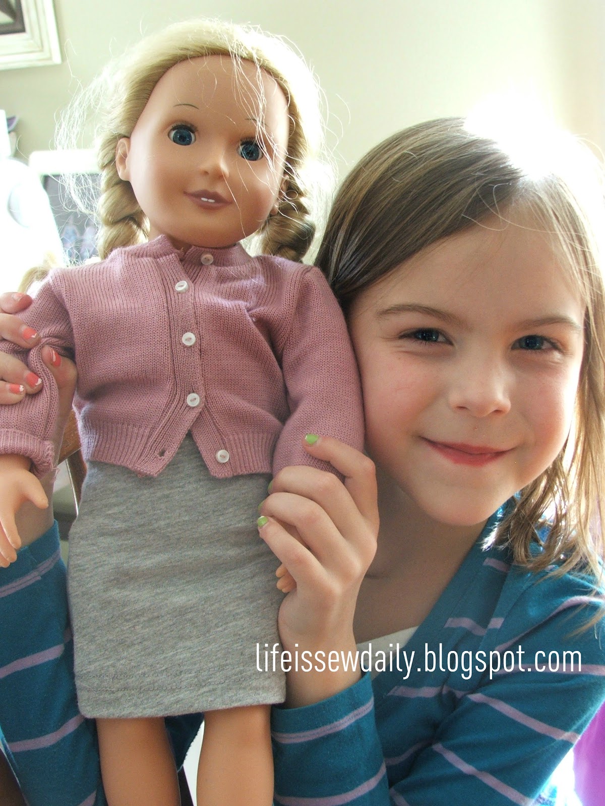 Life is {Sew} Daily: How to Make a Doll Skirt {tutorial}