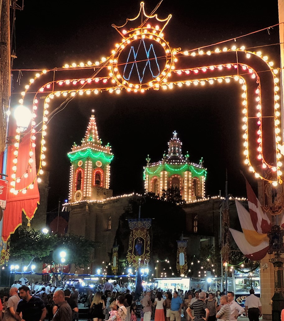 Dun Giljan's Blog: Festa time in Malta