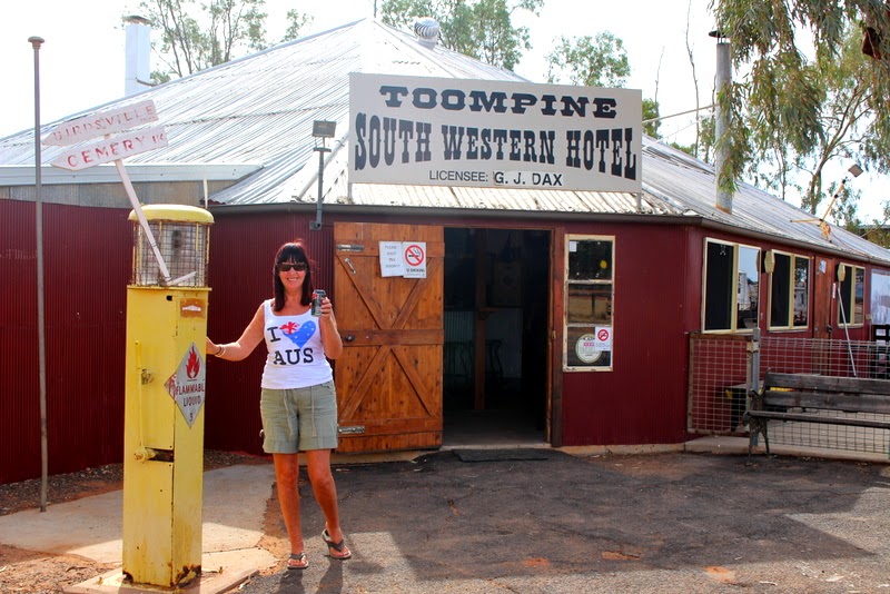 Travelling Around Australia: White Cliffs Outback NSW to Charleville ...