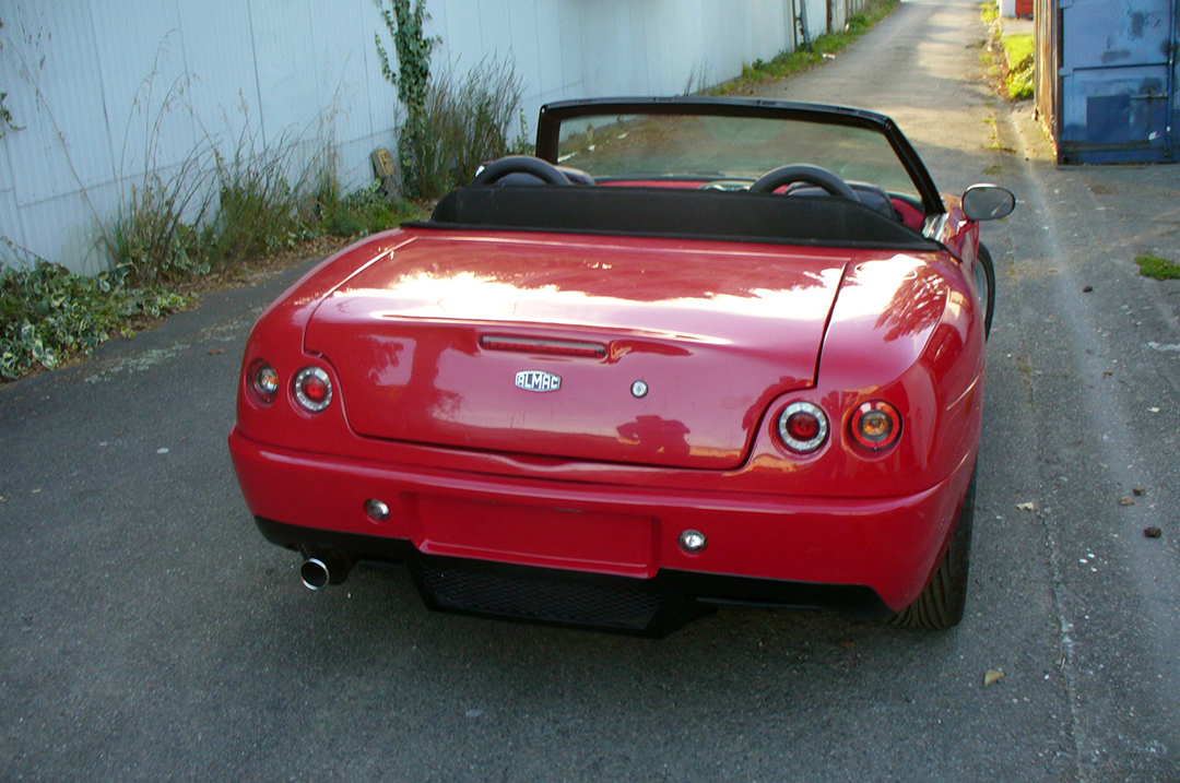 A Cobra inspired Kiwi Kit, the Almac Sabre