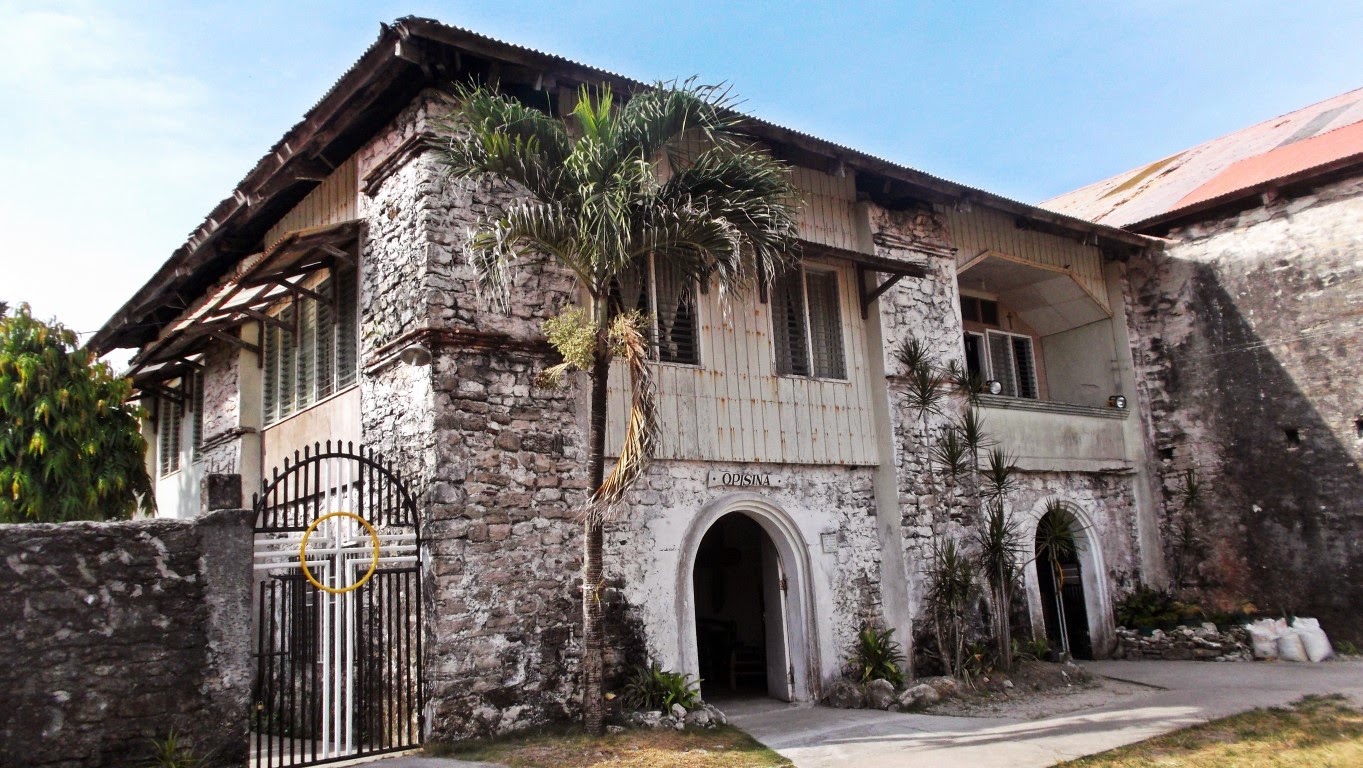 Capul Church and Municipal Hall