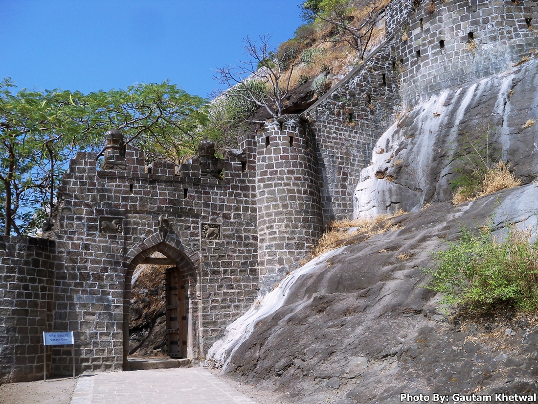 Treks around Thane and Mumbai: Shivneri Fort, Junnar, Maharashtra
