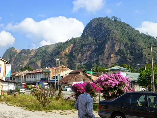 Caving in SE Asia: Gunung Pondok, Perak