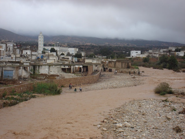 L'OUED SMIMOU. MAROC.