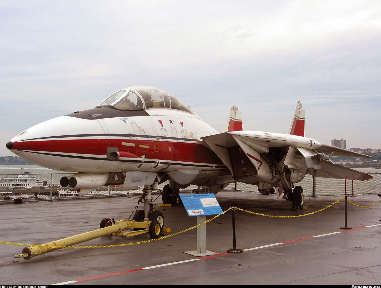 Blog de Aviones de Caza y Ataque: GRUMMAN F-14 TOMCAT