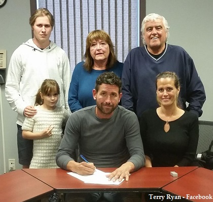 Hockey Blog In Canada: Rattling Cages