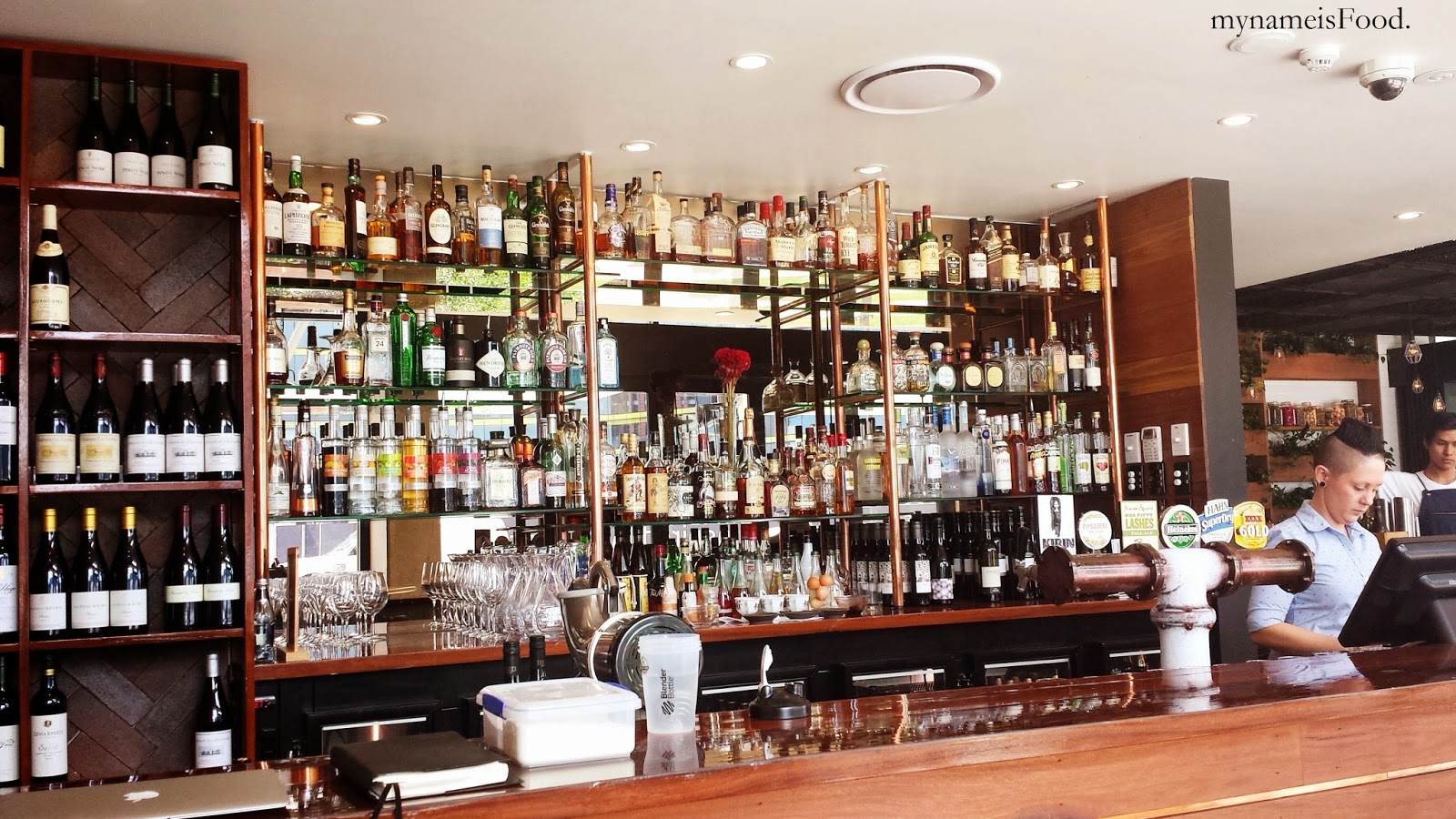 Hatch & Co., Gasworks Plaza, Newstead, Brisbane - my name is Food.