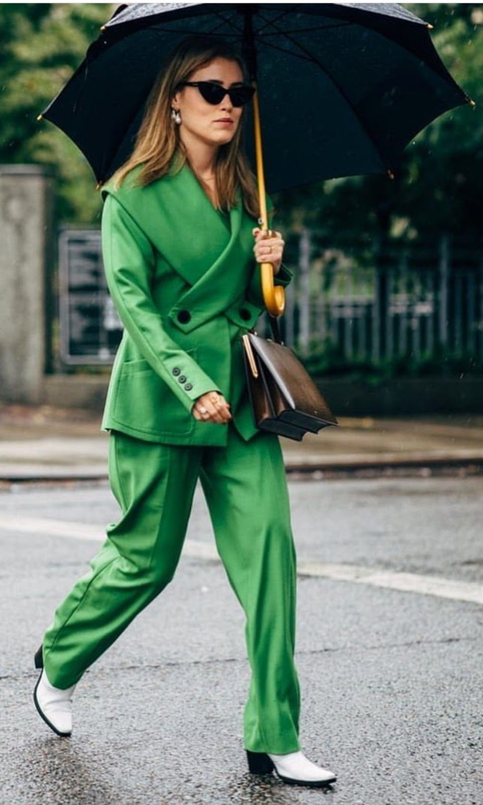 Outdoor Entertaining, New York SS 2019 Street Style & Fresh Mint Green ...