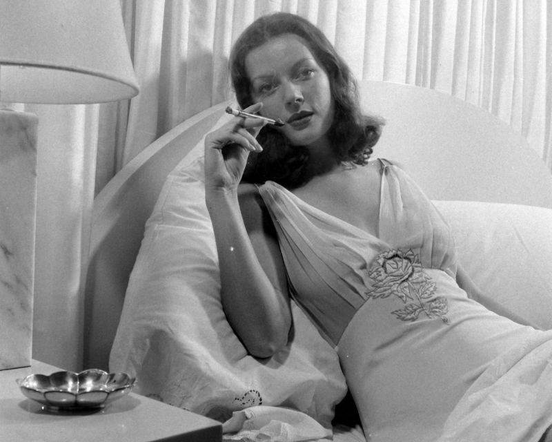 35 Gorgeous Photos of American Actress Hazel Brooks in the 1940s ...