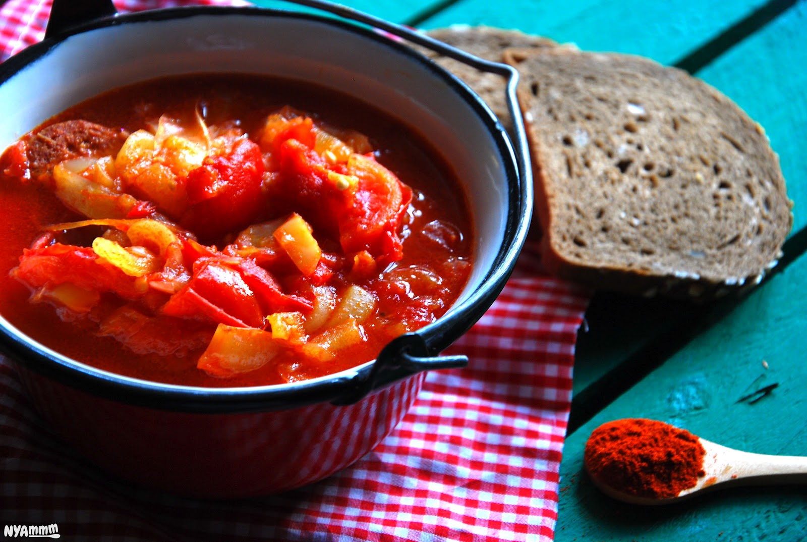 Nyammm: Klasszikus Kedd - Lecsó